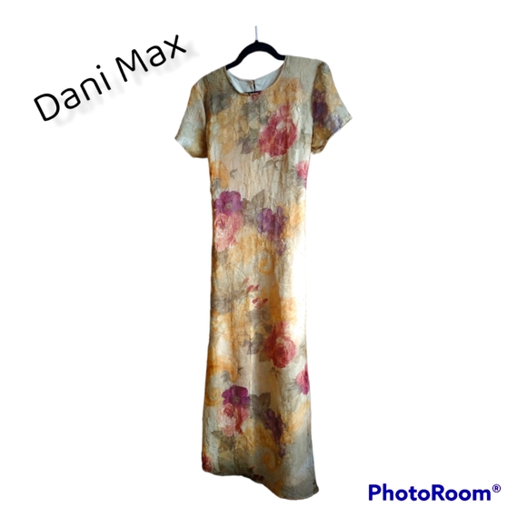 Dani Max | Dresses | Dani Max Floral Lined Maxi Floral Chiffon Womens M ...